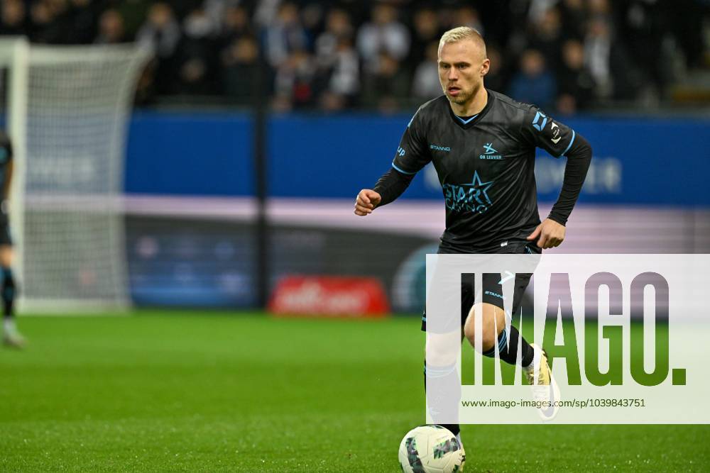 240131 OHL vs KRC Genk Jon Dagur Thorsteinsson (7) of OHL pictured ...