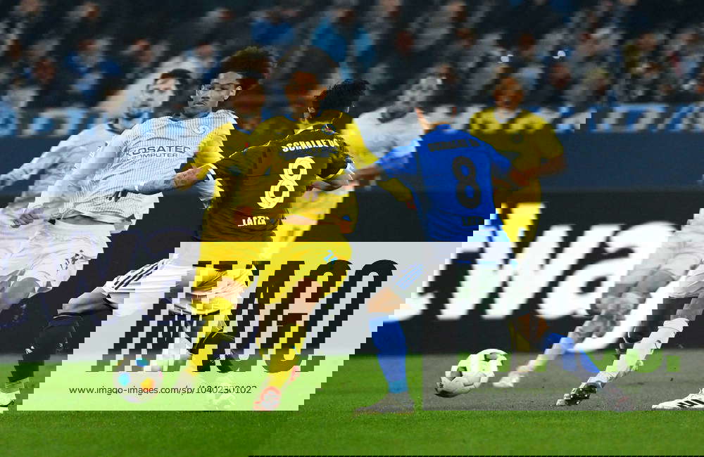 Sidi Sane Eintracht Braunschweig , Danny Latza FC Schalke 04 , v li 03 ...