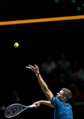ROTTERDAM - Hubert Hurkacz of Poland in action against Jiri Lehecka of ...