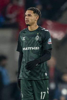 Justin Njinmah SV Werder Bremen, 17 scores the goal to 1 0 Behind ...