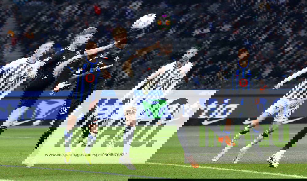 Palko Dardai, Luca Schuler, Daniel Heber, b18 duel match scene action ...