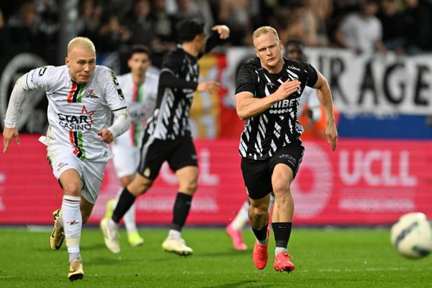 OHL vs Charleroi Jon Dagur Thorsteinsson of OHL reacts during the ...