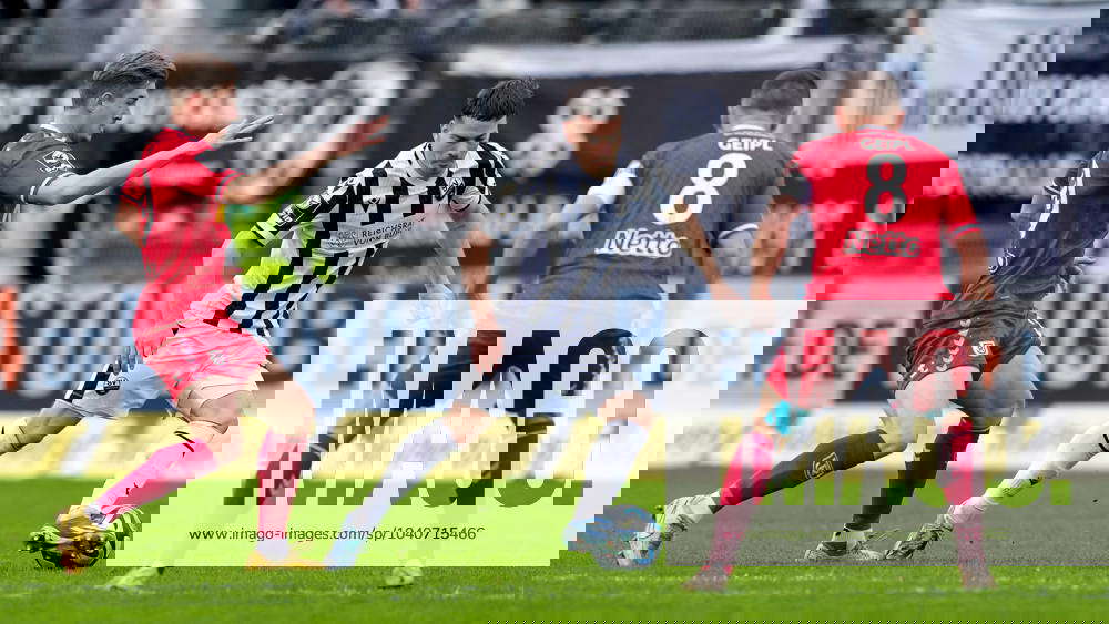 v li Elias Huth Regensburg, 29 , Jonas Weik SVS, 31 , Andreas Geipl ...