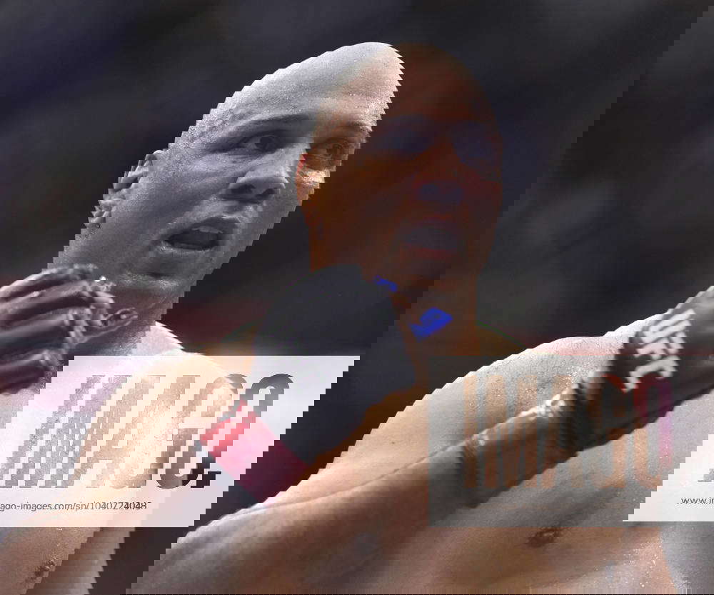 Marcos Rogerio de Lima and Junior Tafa fight during UFC Prelims ...