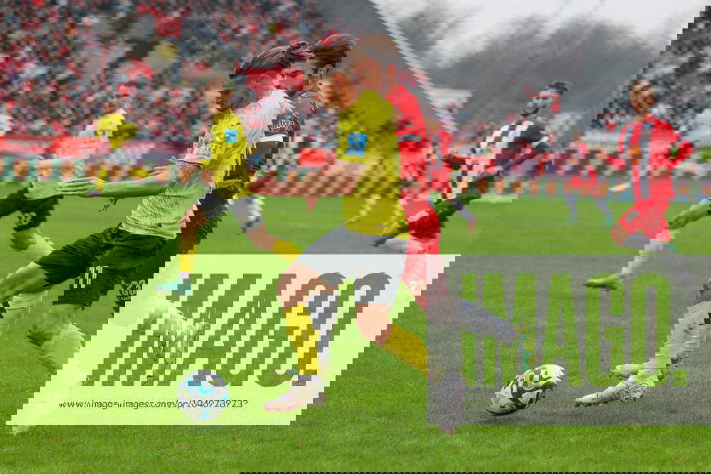 Dennis Chessa, Jose Enrique Rios Alonso Rot Weiss Essen vs SSV Ulm ...