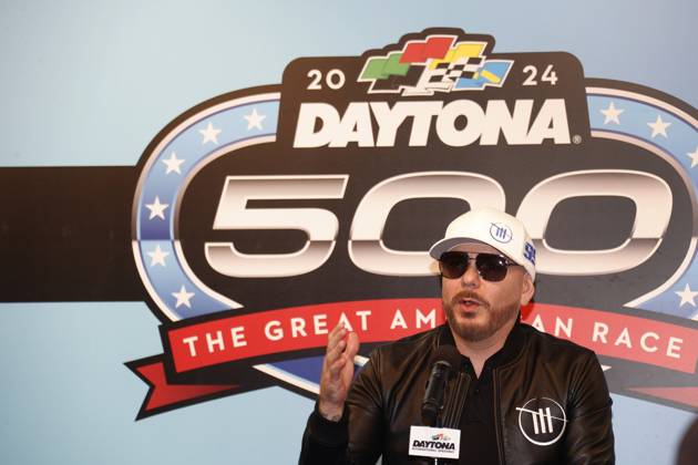 DAYTONA, FL - FEBRUARY 18: American singer and Entertainer and ...