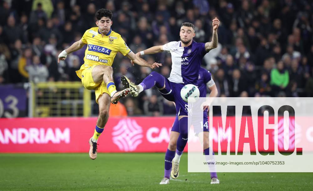 STVV s Kahveh Zahiroleslam and Anderlecht s Zeno Debast fight for the ...