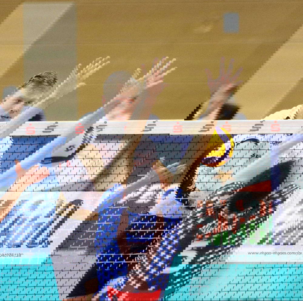 from left Mark GUMENJUK Haching , Enes DUSTINAC Herrsching , Volleyball He Bundesliga