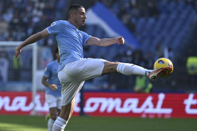 SS Lazio v Bologna FC - Serie A TIM Adam Marusic of Lazio is being ...