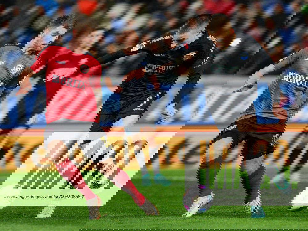 Martin Angha SV Wehen Wiesbaden, 2 in duel with Filip Bilbija SC ...