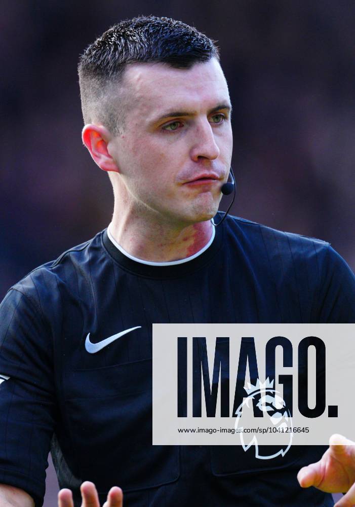Referee Lewis Smith Crystal Palace v Burnley, Premier League, Football ...