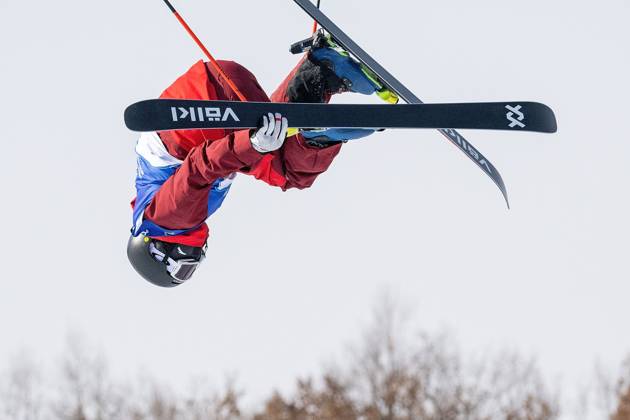 (240226) -- HULUN BUIR, Feb. 26, 2024 -- Sheng Haipeng of Hebei ...