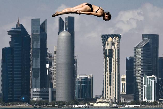 Elisa Cosetti of Italy competes in the high diving 20m Platform Women ...