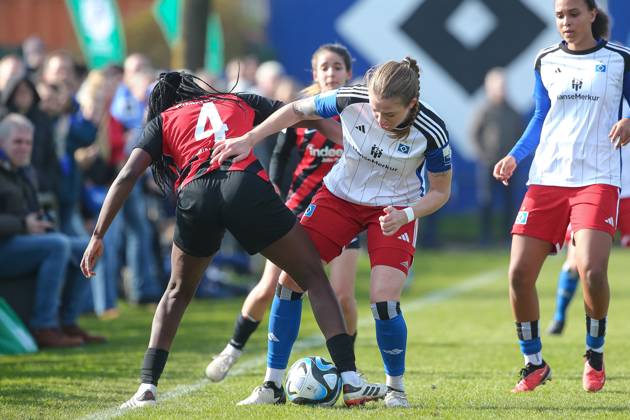 from left Emily Wallrabenstein Eintracht Frankfurt II, 4 and Larissa ...