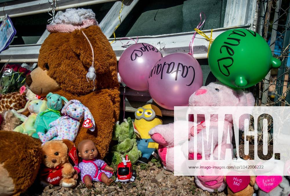 Syndication: Phoenix The names of three children, 3-year-old Zane Ezri ...