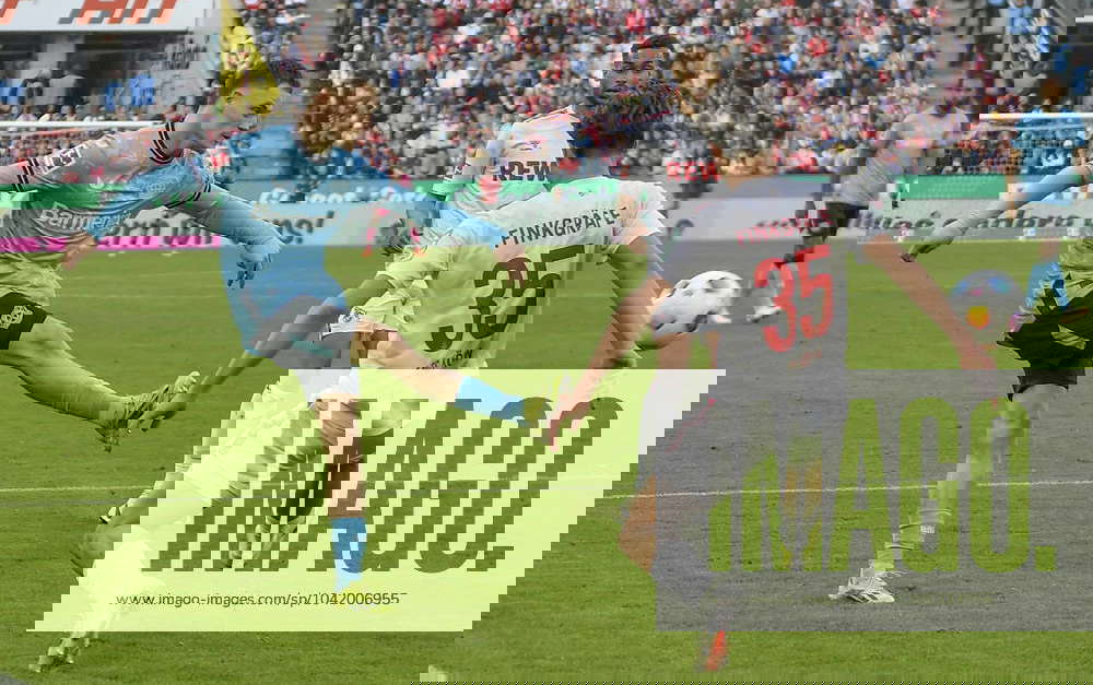 i8k Florian Wirtz 10, Bayer Leverkusen Max Finkgräfe Finkgraefe 35, 1 ...