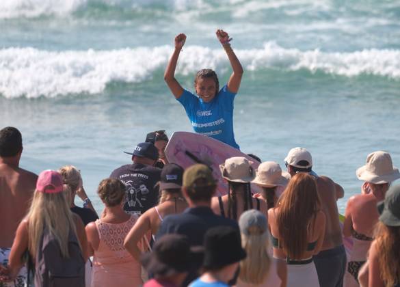 Boardmaster s Surf Comp Alice Lemoigne wins the Boardmasters Long Board ...