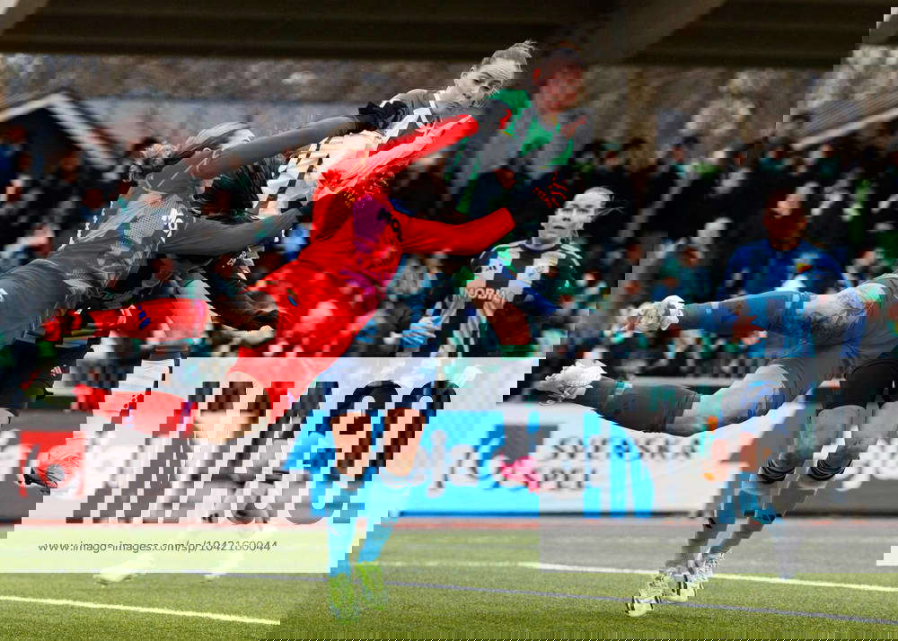 240309 Djurgardens goalkeeper Katelin Talbert, Djurgardens Beata ...