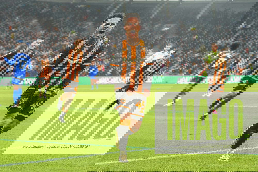 Hull City v Leicester City Sky Bet Championship Fabio Carvalho of Hull ...