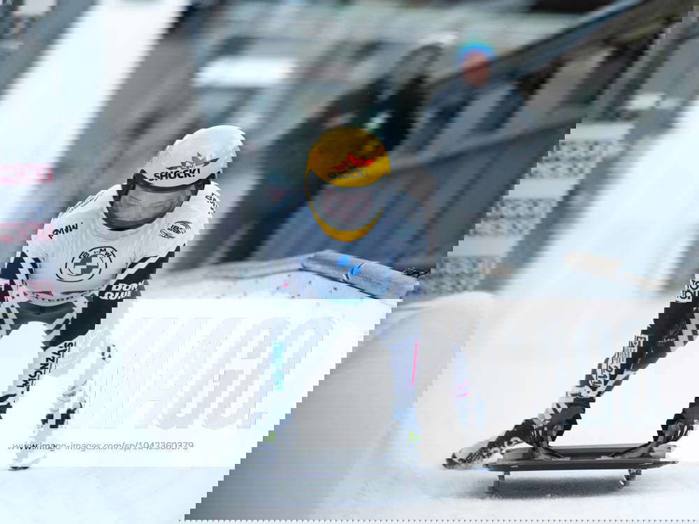 Anna Fernstaedt Czech Republic at the finish, GER, IBSF BMW Skeleton ...