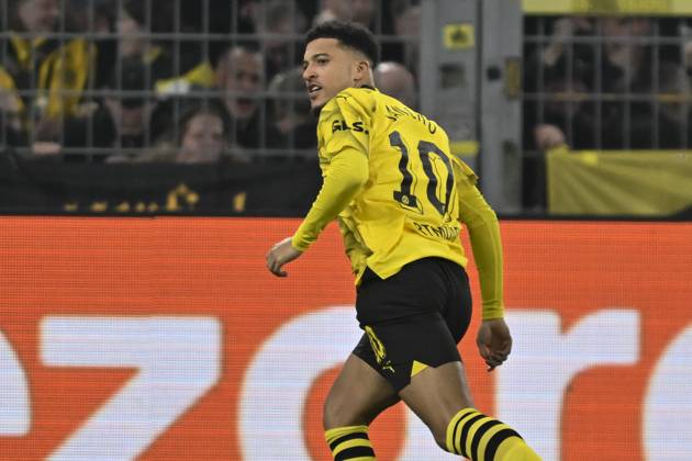 Jadon Malik Sancho 10, Borussia Dortmund celebrates after scoring 1 0 ...