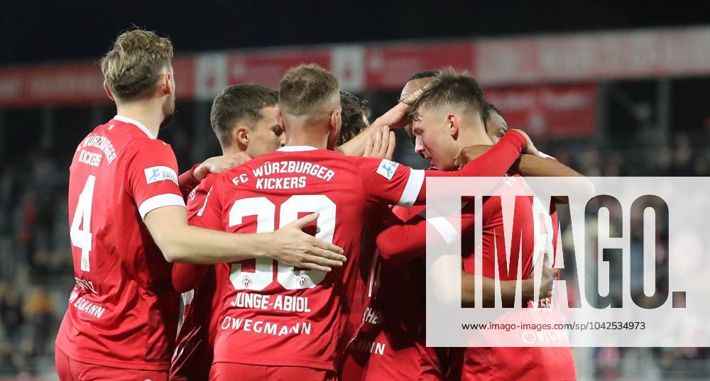 from left Yannick Scholz FC Würzburger Kickers , Maximilian Zaiser FC ...