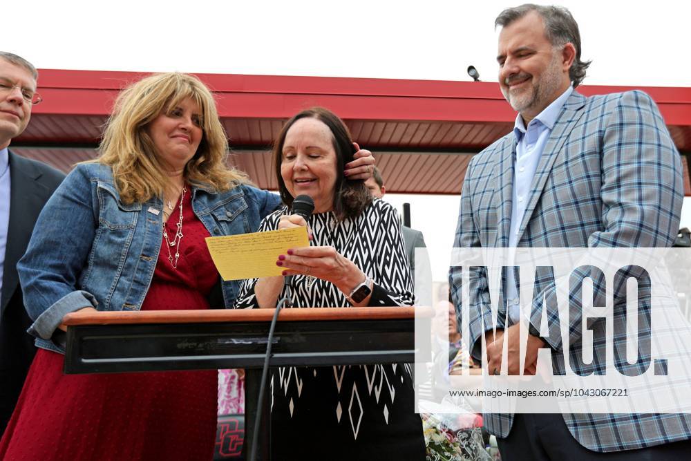 Syndication: The Oklahoman Jan Kalsu, Robert Kalsu s widow, speaks as ...