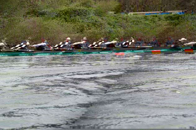 The German Eight in motion, with Benedict EGGELING, Laurits FOLLERT ...