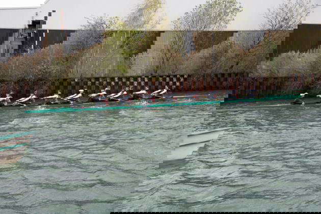 The German Eight in motion, with Benedict EGGELING, Laurits FOLLERT ...