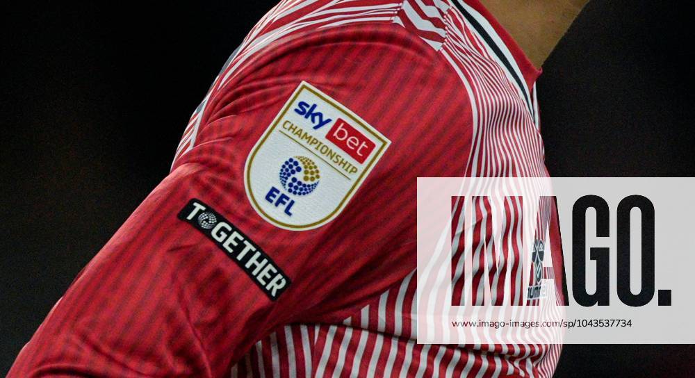 EFL Sky Bet Shirt Sleeve Patch on Southampton Shirt Southampton v ...