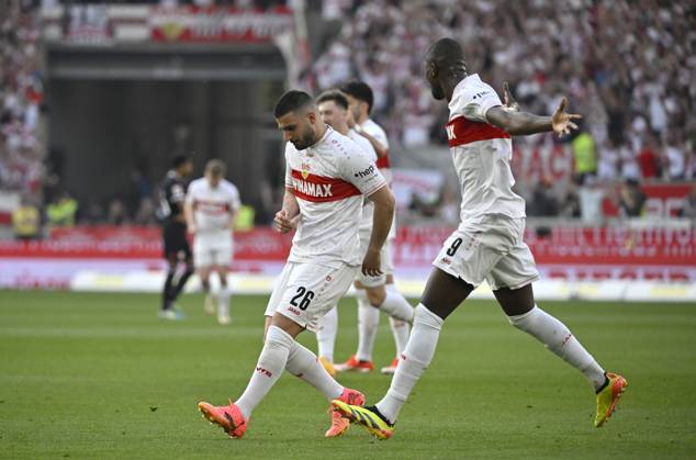 GOAL for 1 1 Deniz Undav VfB Stuttgart 26 Goal celebration with Chris Fuehrich VfB Stuttgart 27 VfB