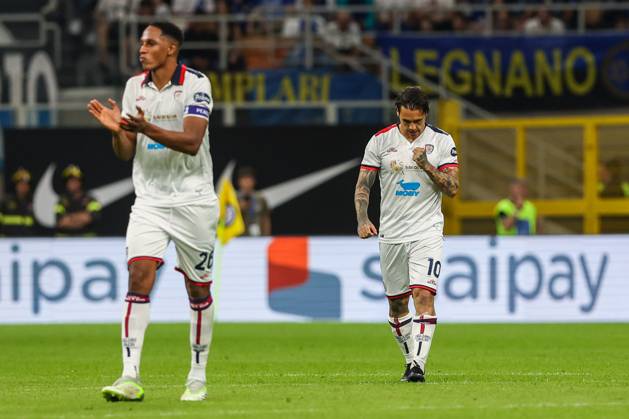 Nicolas Viola of Cagliari Calcio celebrates after scoring goal during ...