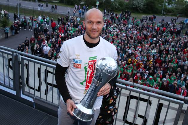 Tim Hornke SC Magdeburg,17 with the DHB Cup Reception of the current ...