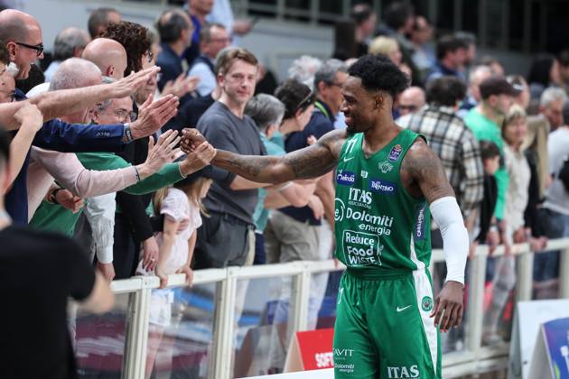 Cooke JR. Derek Dolomiti Energia Aquila Basket Trento - Germani Brescia ...