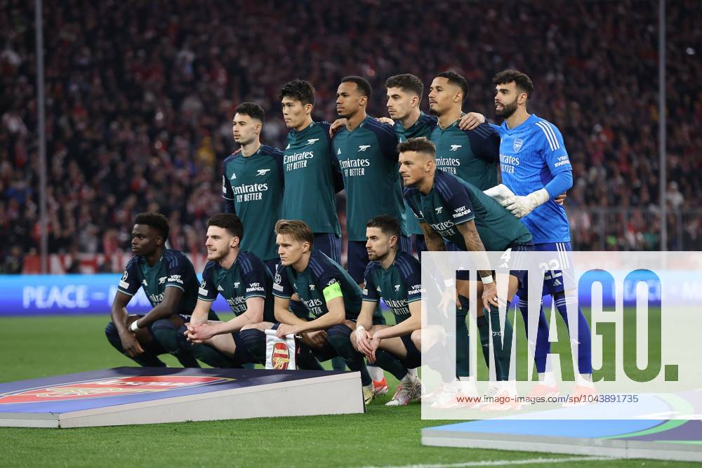 Team photo of Arsenal starting XI Bayern Munich v Arsenal, UEFA ...
