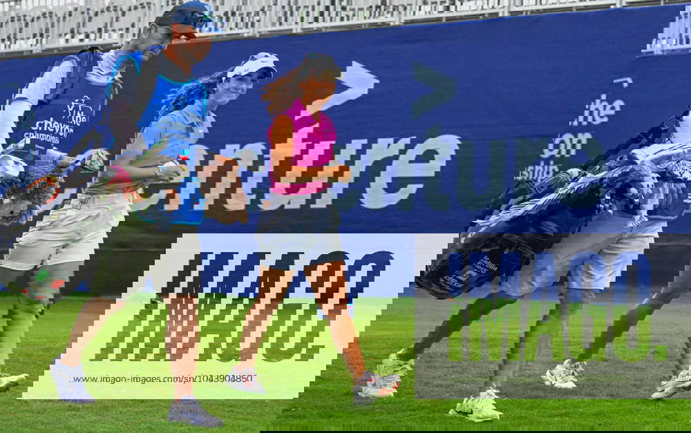 THE WOODLANDS, TX - APRIL 18: Isabella Fierro (MEX) heads down 1 during ...