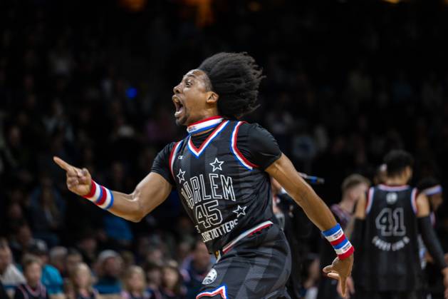 Alex Weekes Moose Harlem Globetrotters 45 Harlem Globetrotters ...