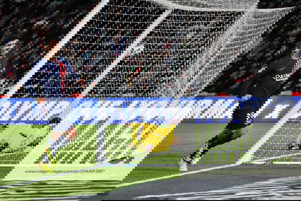 Ligue 1 PSG vs Olympique Lyonnais FA Paris Saint-Germain?s forward ...