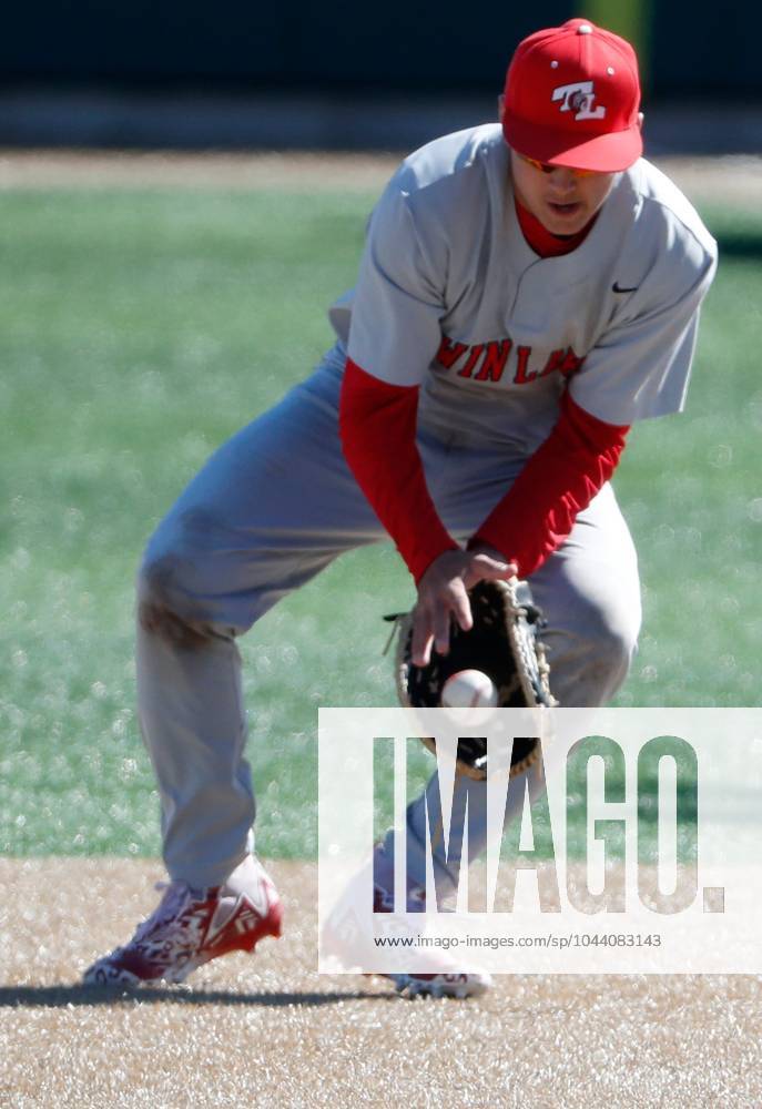 Syndication: Journal-Courier Twin Lakes Tate Goyer (3) fields a ground ...