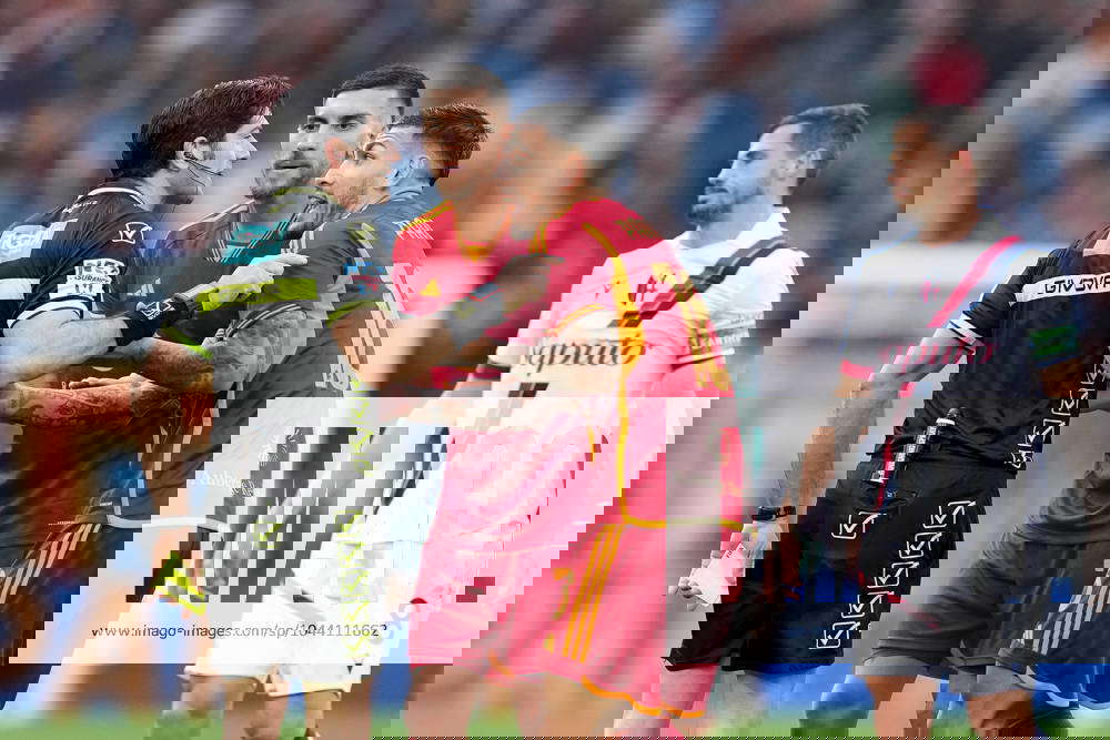 AS Roma v Bologna FC - Serie A TIM Leandro Paredes of AS Roma protests ...