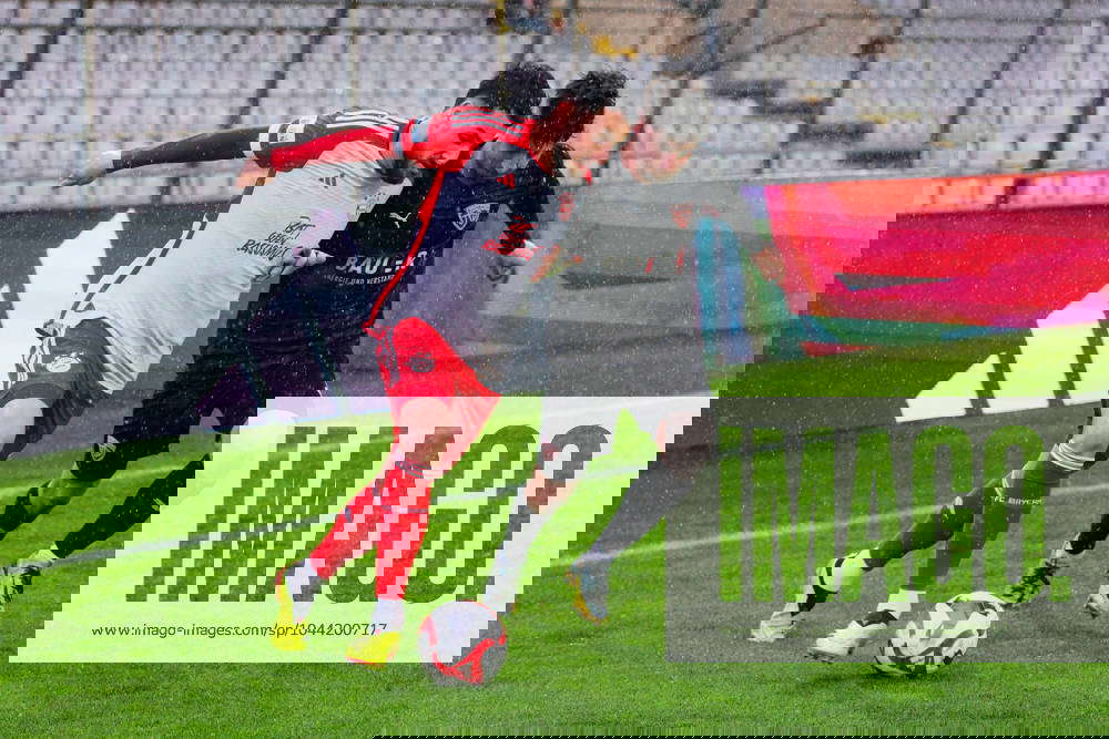 Dion Berisha 11, FC Bayern München II and Manuel Mattera 13, TSV ...