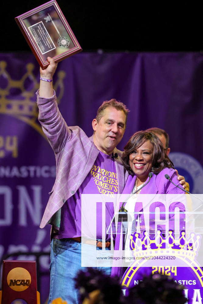 : Baton Rouge Mayor-President Sharon Weston Broome presents LSU Head ...