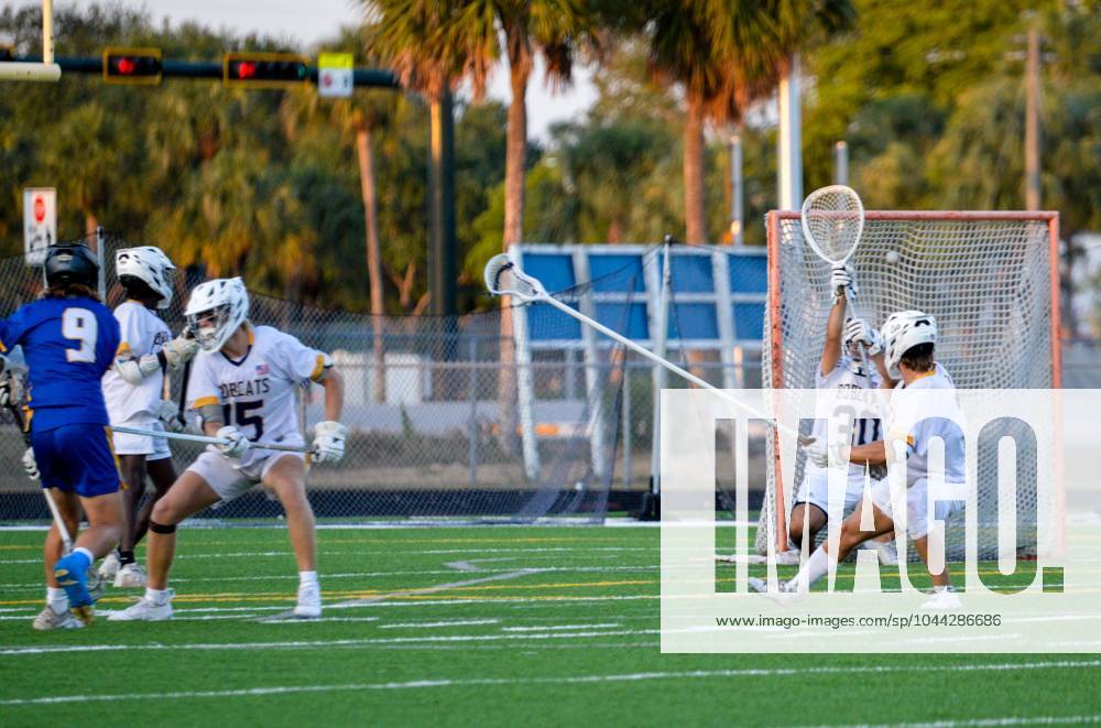 Syndication: Palm Beach Post Martin County s Zane Sundheim (9) scores ...