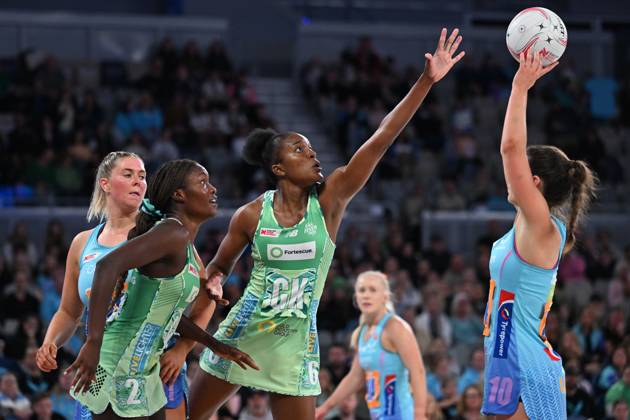 SUPER NETBALL MAVERICKS FEVER, Katie-Ann Dehaney of the Fever defends ...