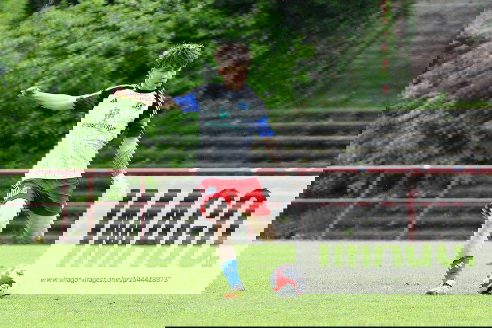 7 Davis Rath Hamburger SV U19 Soccer I Juniors I A Juniors Bundesliga ...