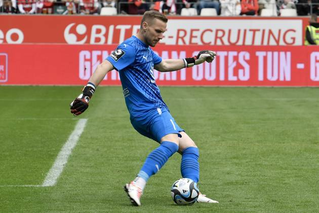 Marius Funk 1, FC Ingolstadt 04 action single image clipping 28 04 2024 ...