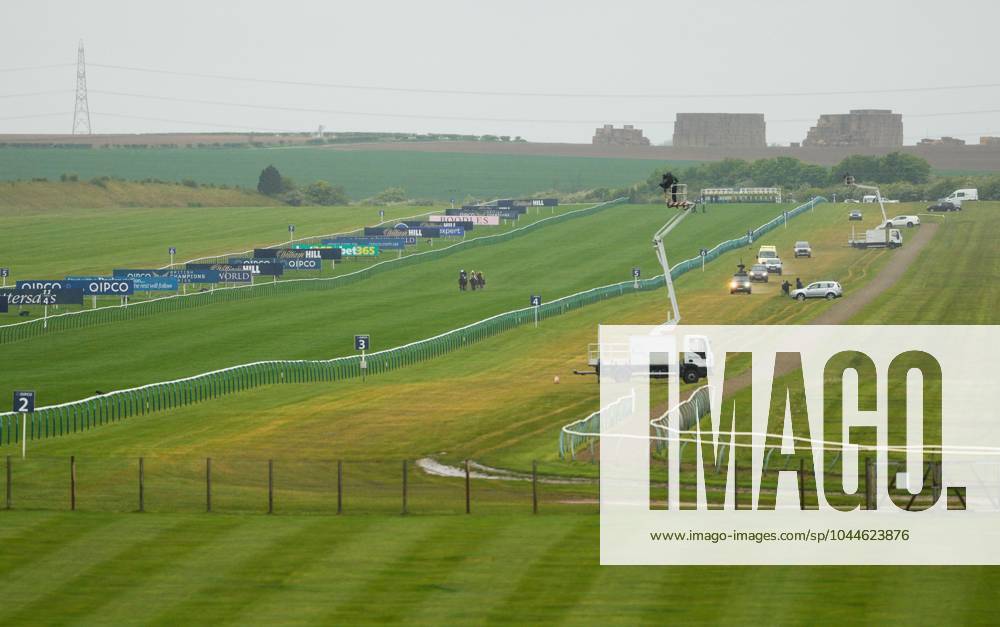 One Mile straight course QIPCO Guinneas Festival 2024, Day One, Horse ...