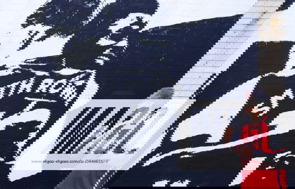 Arsenal v Bournemouth - Premier League - Emirates Stadium An Arsenal ...