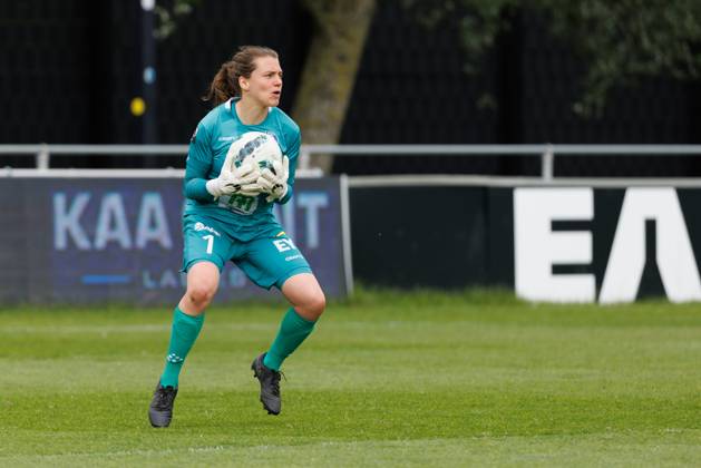 Kaa Gent Ladies s goalkeeper Riet Maes pictured in action during a ...