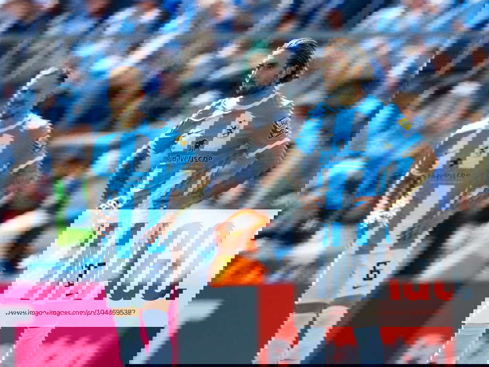 Disappointment 1860 Muenchen 6 Tim RIEDER and 1860 Muenchen 37 Marlon ...